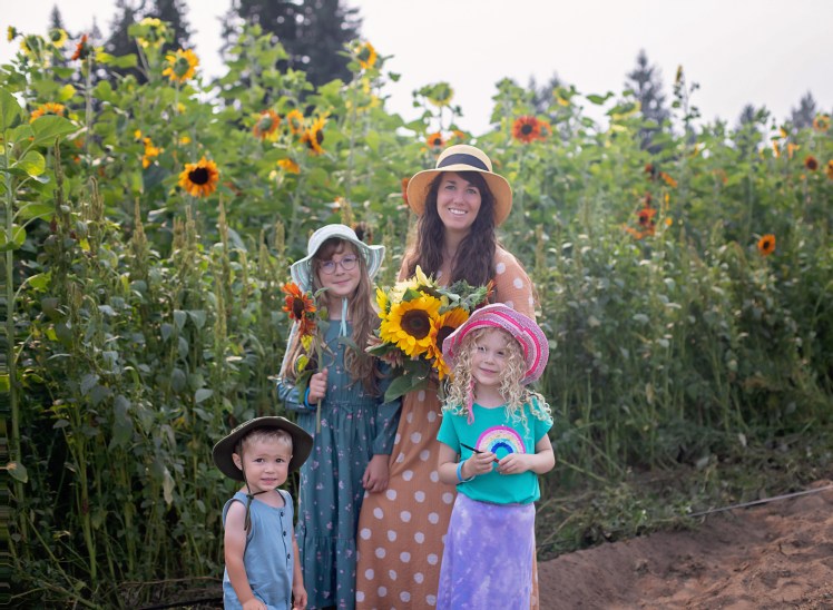 Rutledge Family Farm Sunflower Festival – Daley Family Travels
